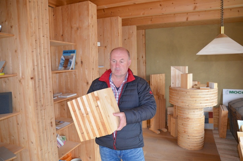 MHM A wall for the future