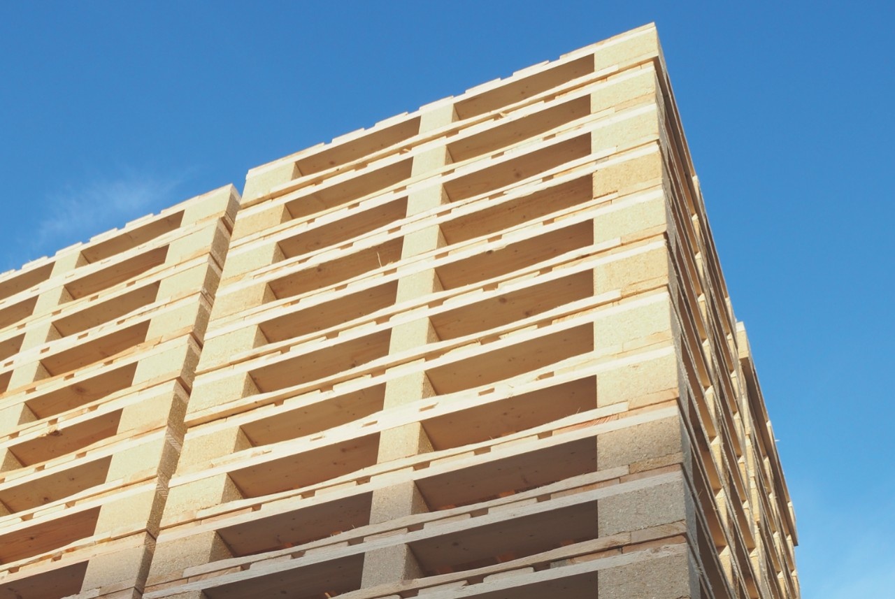 122 million load carriers in 2018