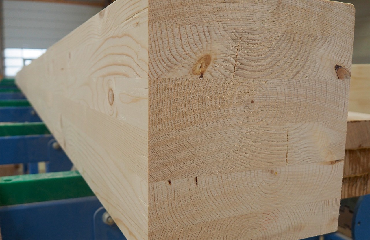 Marked increase in laminated timber imports in August