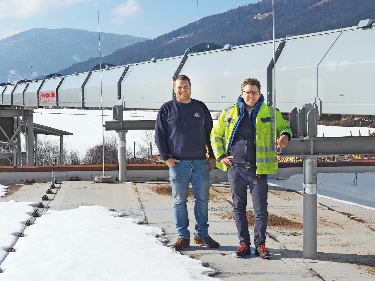 Convincing automated wood waste handling system